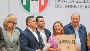 Xóchitl Gálvez: quién es la posible candidata de Va por México para 2024