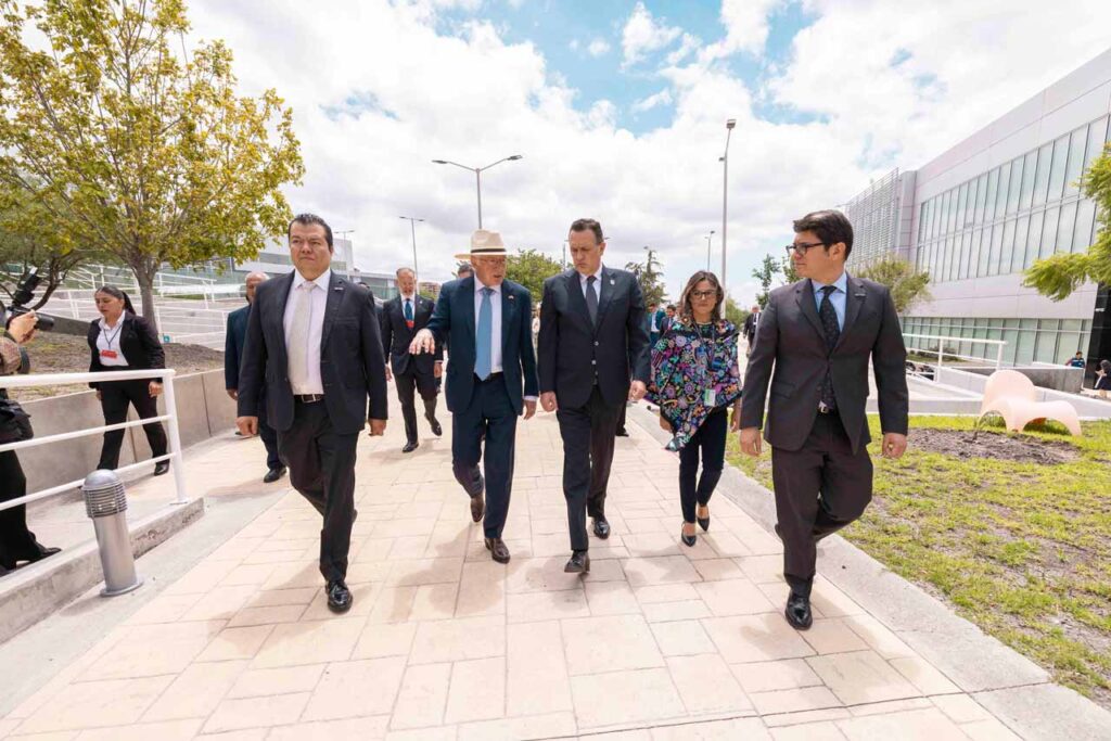 Visitan Mauricio Kuri y Ken Salazar GE Aerospace y GE Vernova en ...