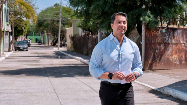 Felifer Macías entrega obra integral en Santa María Magdalena con ...
